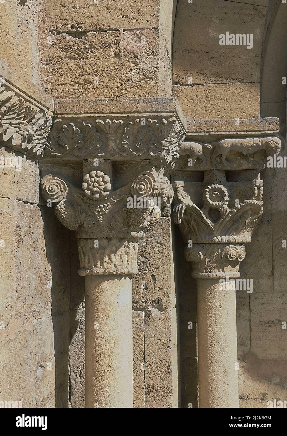 CAPITELES ROMANICOS DE LA IGLESIA DE SANTA MARIA - SIGLO XII - ROMANICO ...