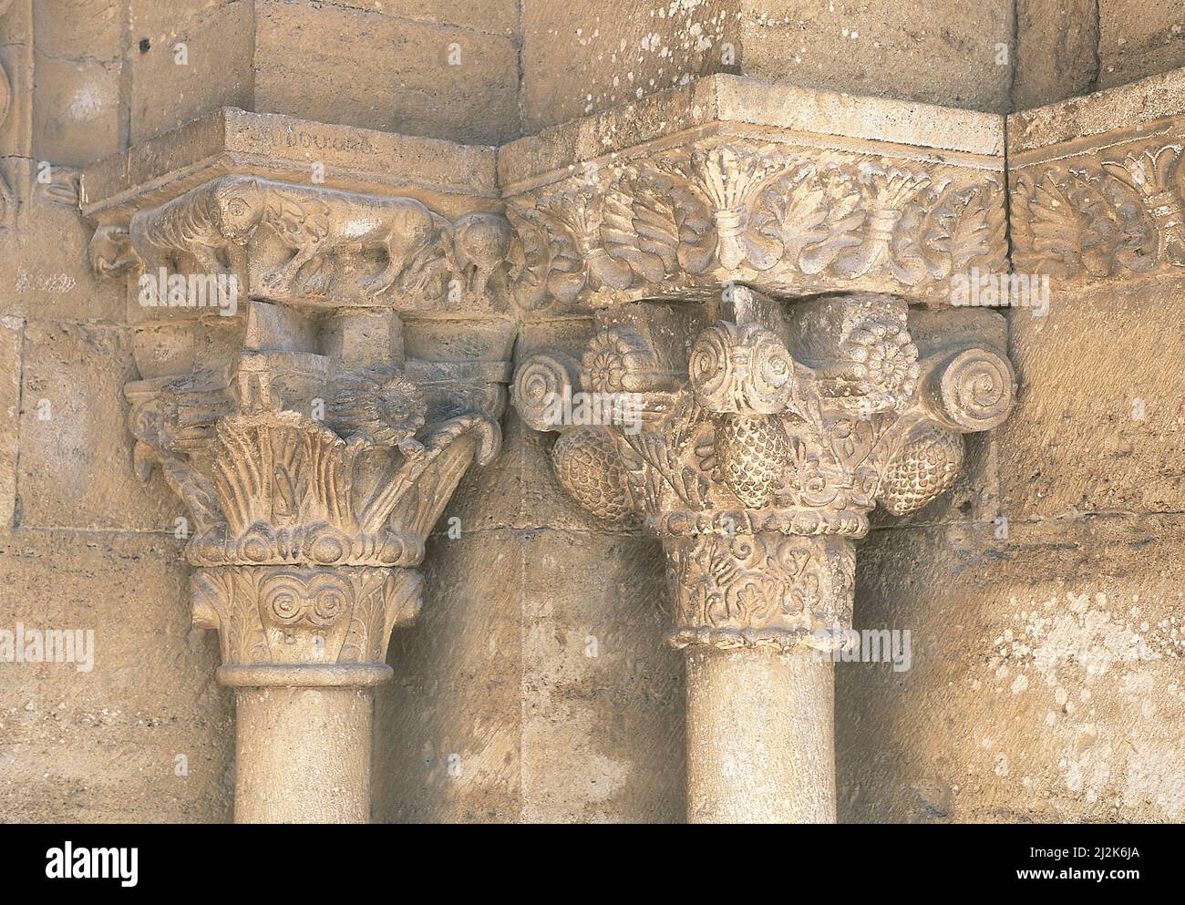 CAPITELES ROMANICOS DE LA IGLESIA DE SANTA MARIA - SIGLO XII - ROMANICO ...
