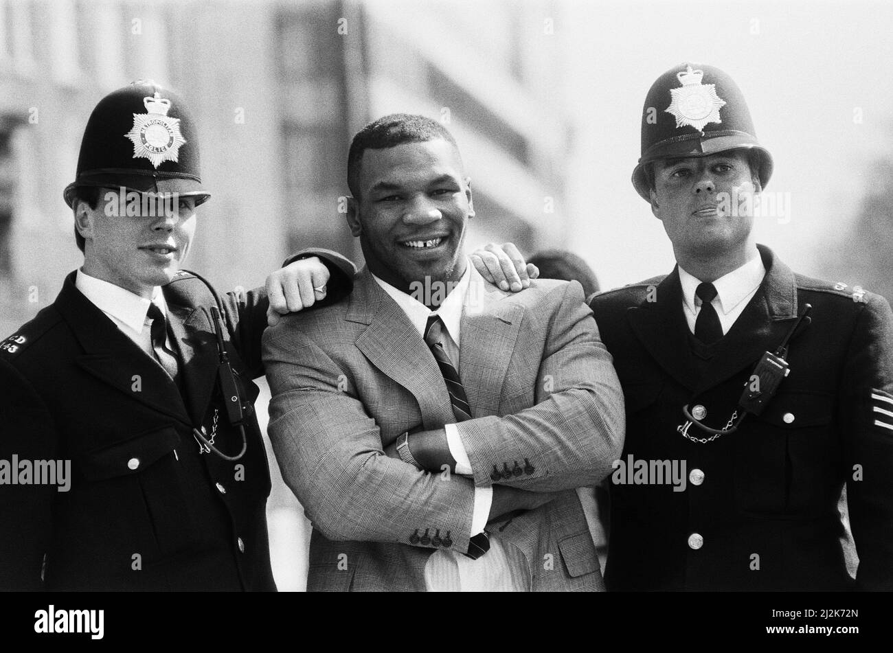 Mike Tyson in London to see Frank Bruno against James "Quick" Tillis ...