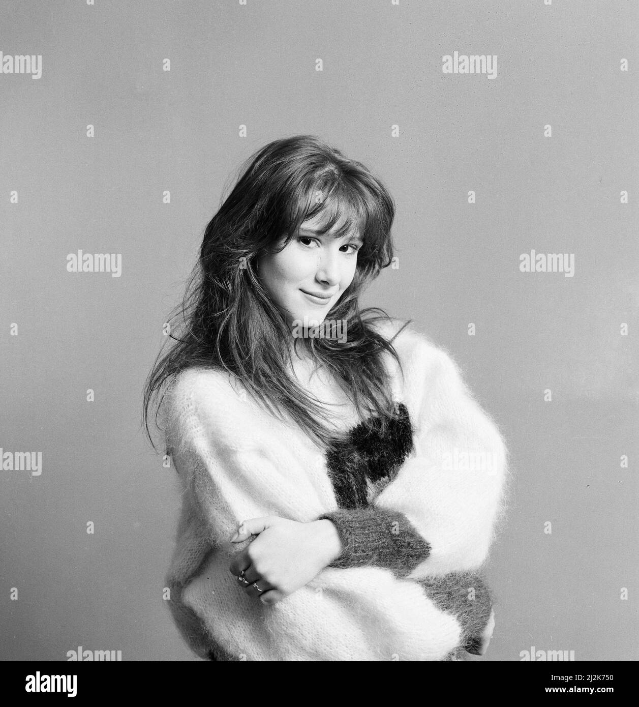 Tiffany, american singer aged 16 years old, poses for pictures, Daily ...