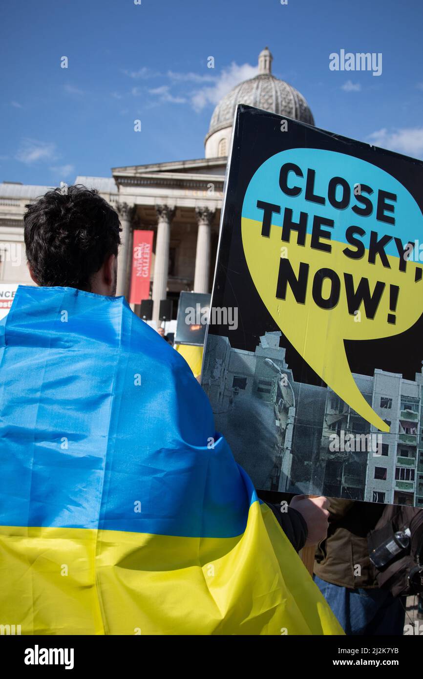 Live show sign in hi-res stock photography and images - Alamy