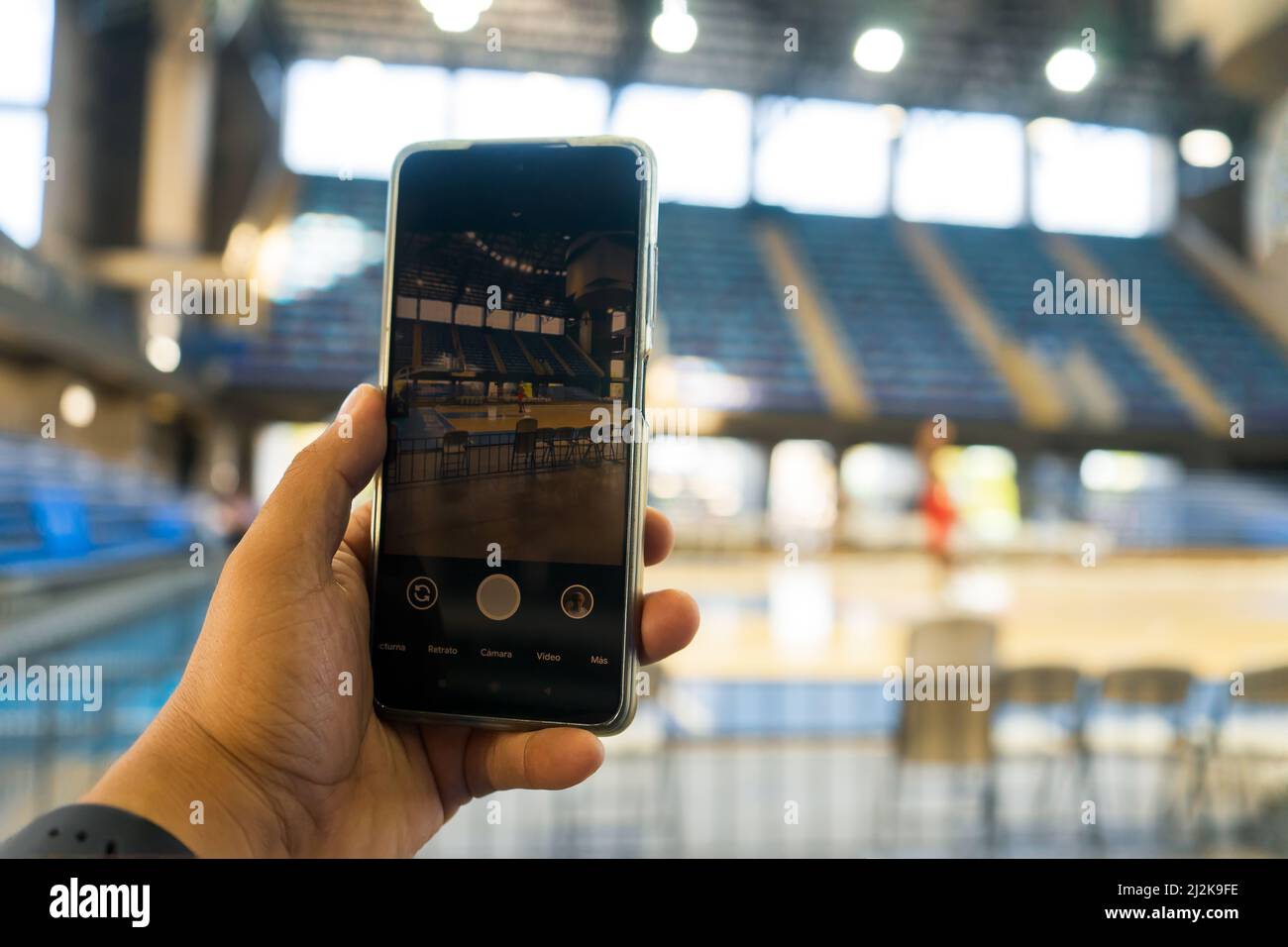 Filming in gym hi-res stock photography and images - Alamy