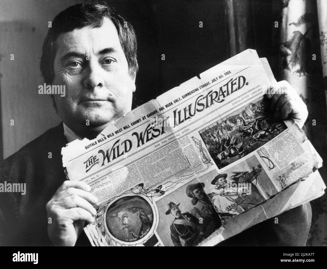 Brian McCarthy, Landlord of the Half Moon Hotel, Broadway, Pontypridd ...