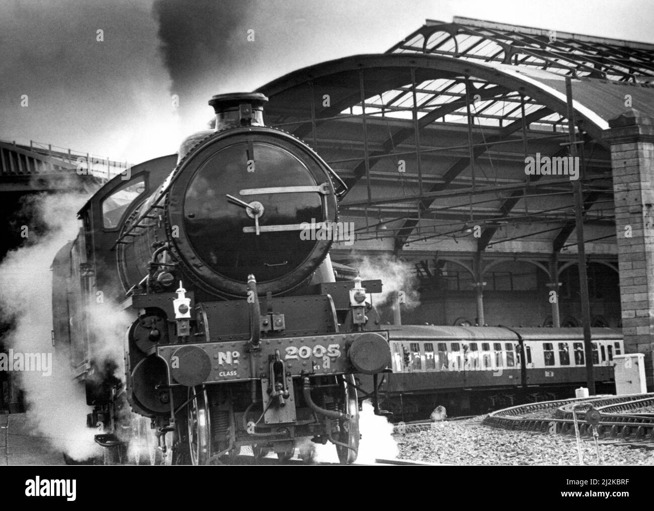 Visiting steam locomotive No. 2005 leaving Newcastle Central Station on ...