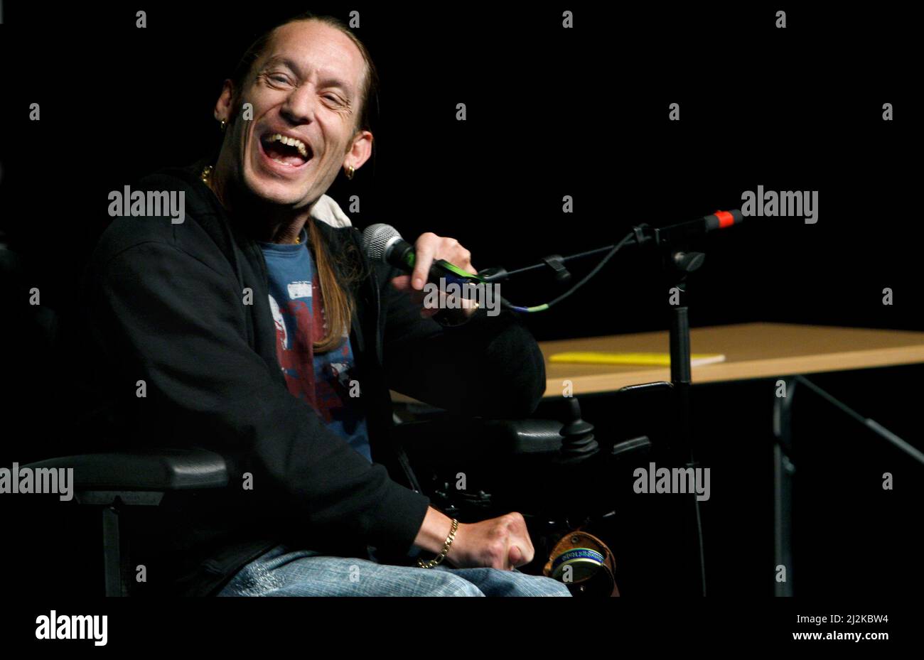 Jesper Odelberg is a Swedish sit-down comedian with cerebral palsy ...