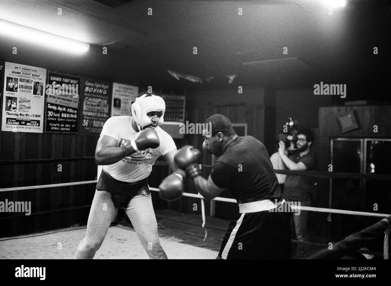 Mike Tyson in London to see Frank Bruno against James "Quick" Tillis ...