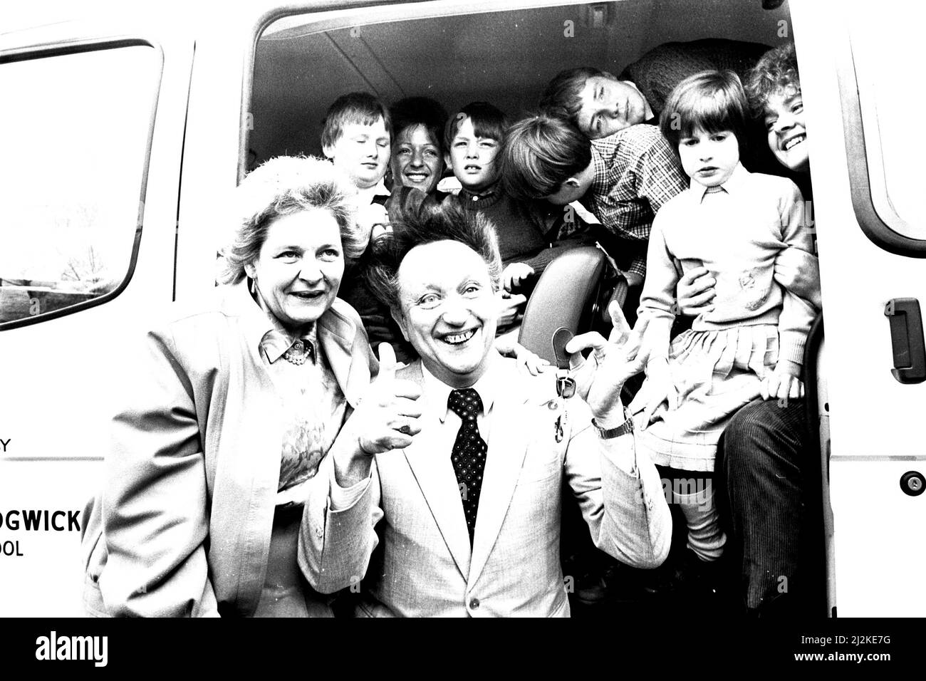 Comedian Ken Dodd made children from Thornhill Park School, Sunderland ...