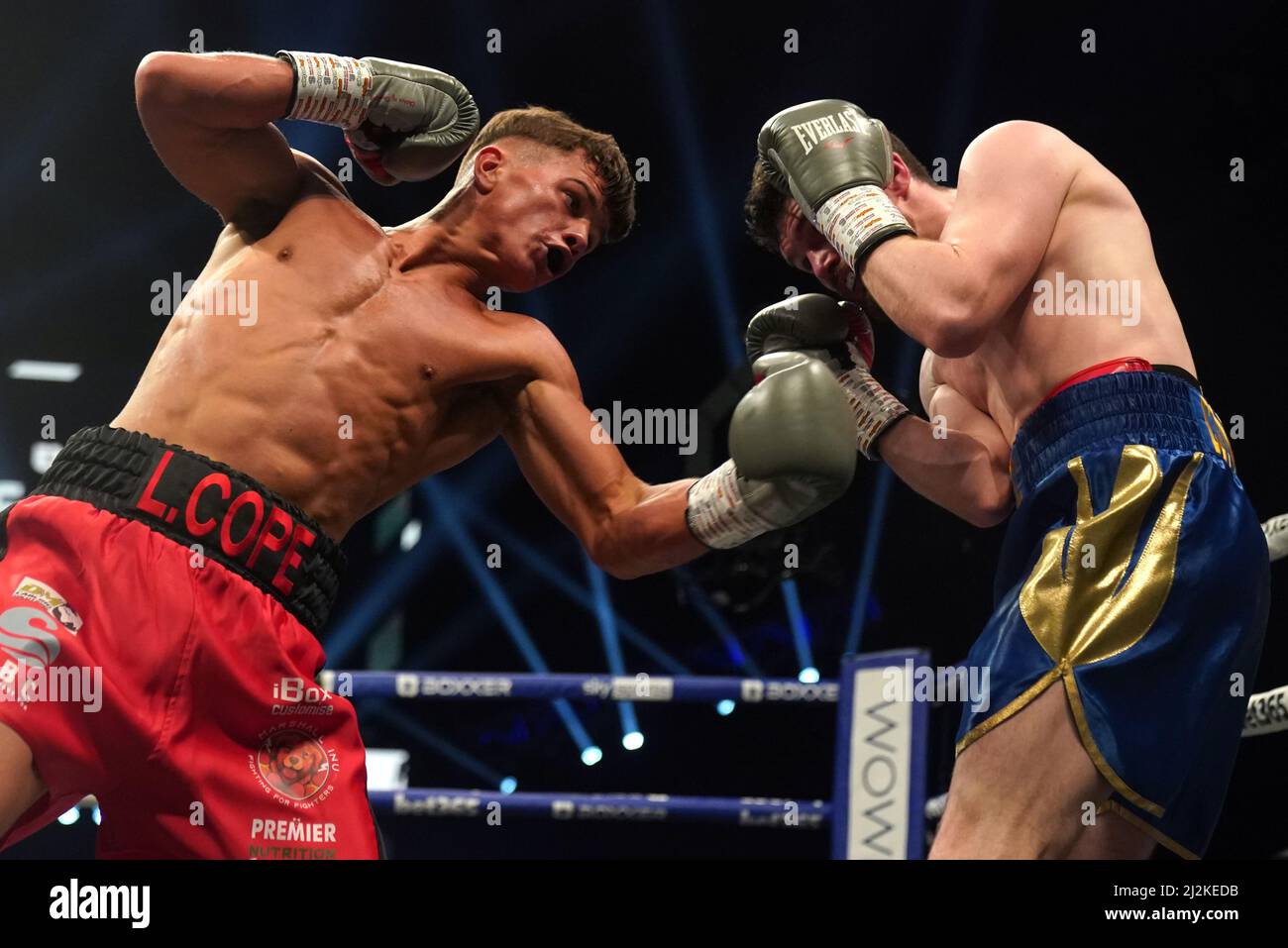 Luke Cope (left) and Lee Connelly in the super light weight bout at the ...