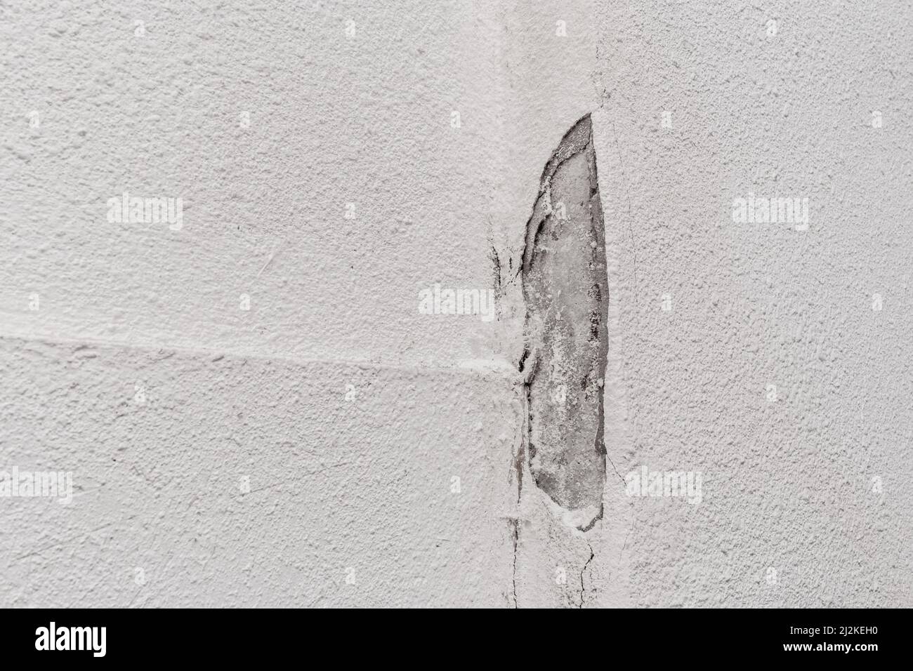 Broken cement plaster hi-res stock photography and images - Alamy