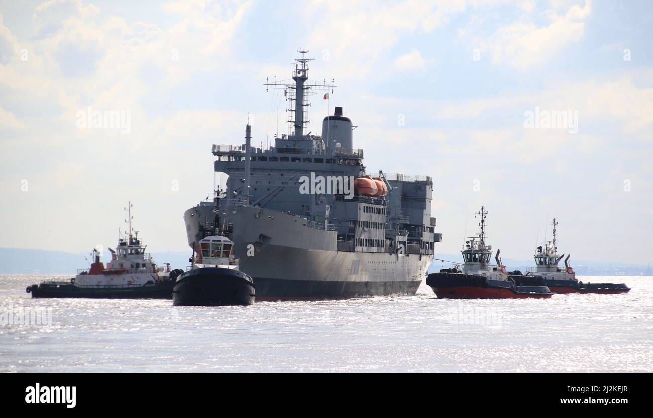 Ex RFA Fort Austin leaving Birkenhead docks onto Cammel lairds Stock ...