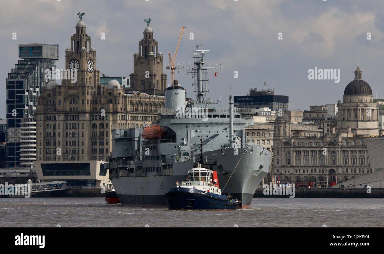 Ex RFA Fort Austin leaving Birkenhead docks onto Cammel lairds Stock ...