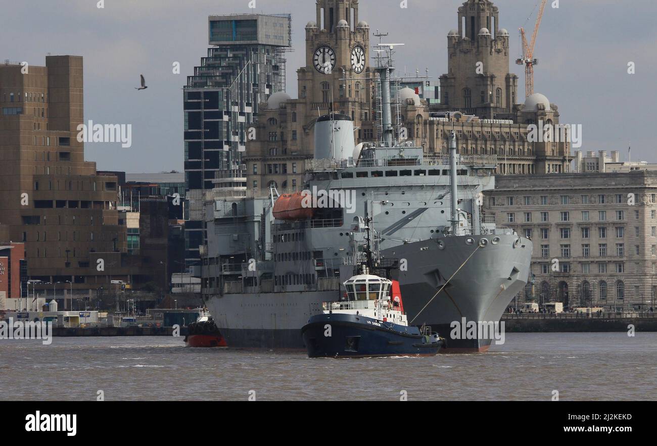 Ex RFA Fort Austin leaving Birkenhead docks onto Cammel lairds Stock ...