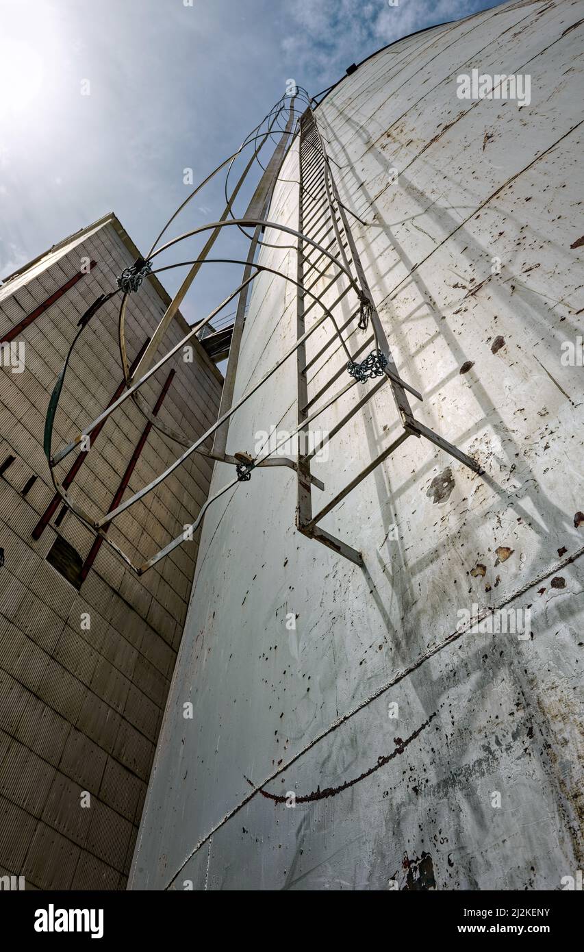 Ladder cage hi-res stock photography and images - Alamy