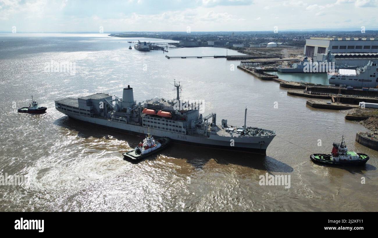 Ex RFA Fort Austin leaving Birkenhead docks onto Cammel lairds Stock ...
