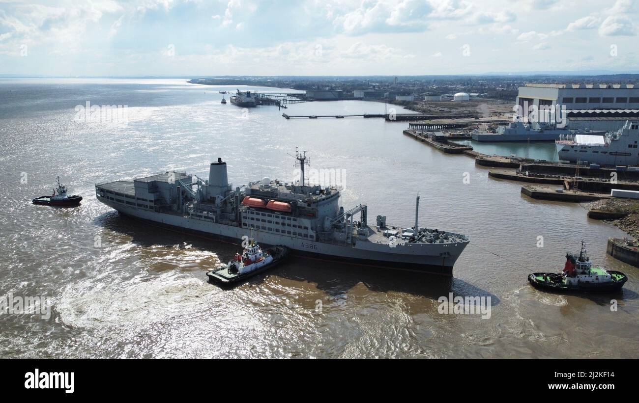 Ex RFA Fort Austin leaving Birkenhead docks onto Cammel lairds Stock ...