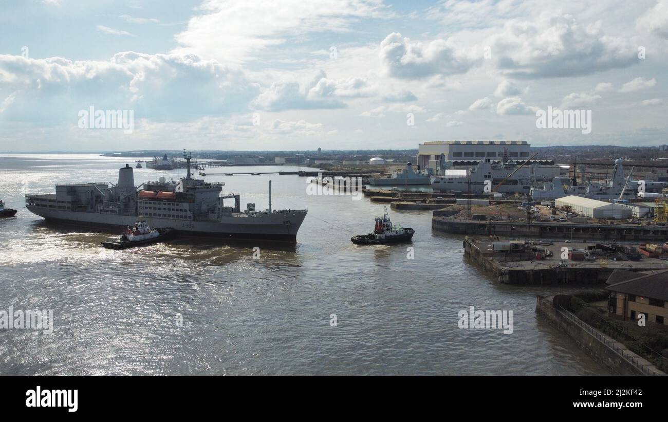 Ex RFA Fort Austin leaving Birkenhead docks onto Cammel lairds Stock ...