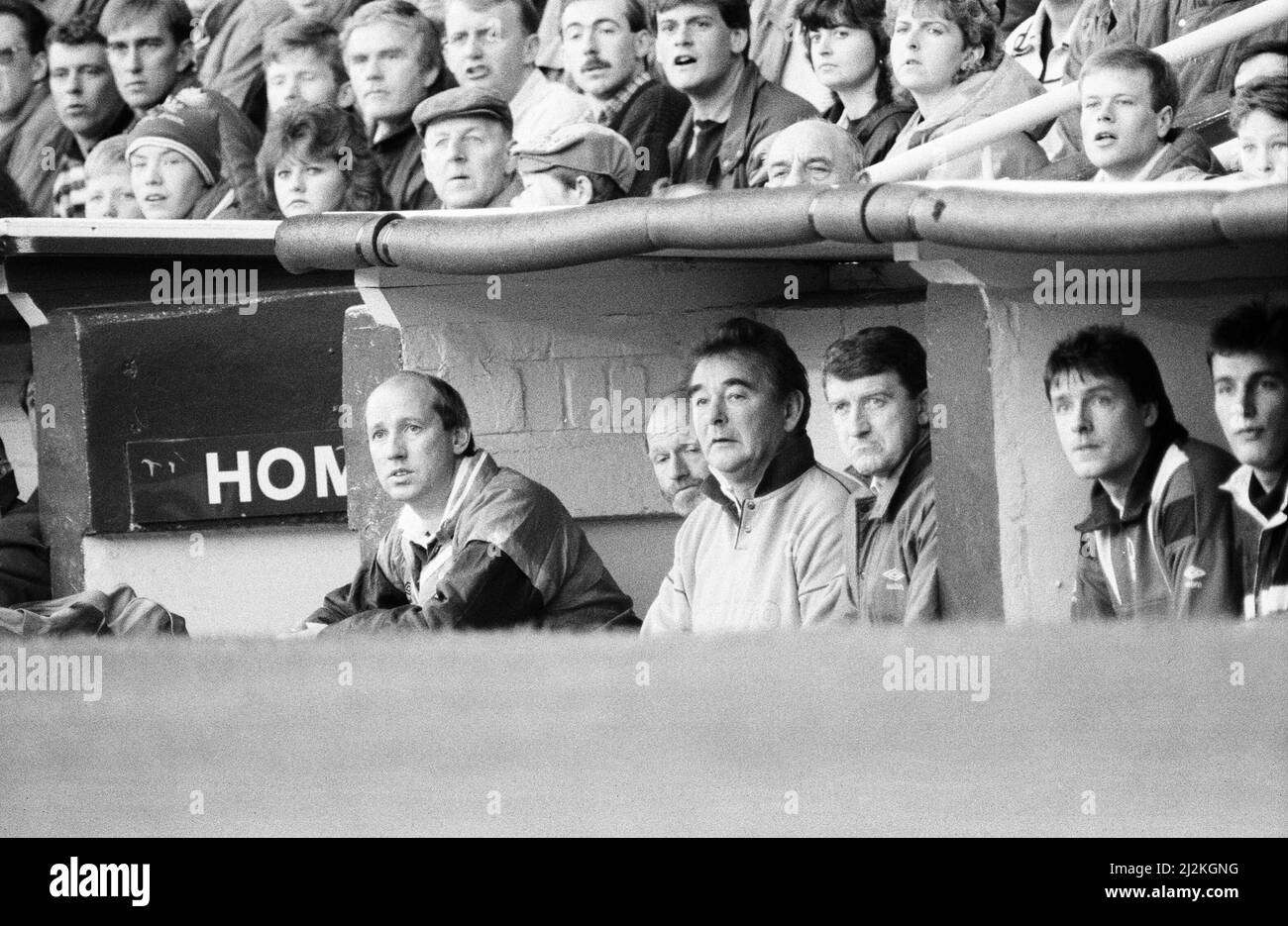 Sport football manager dugout Black and White Stock Photos & Images - Alamy