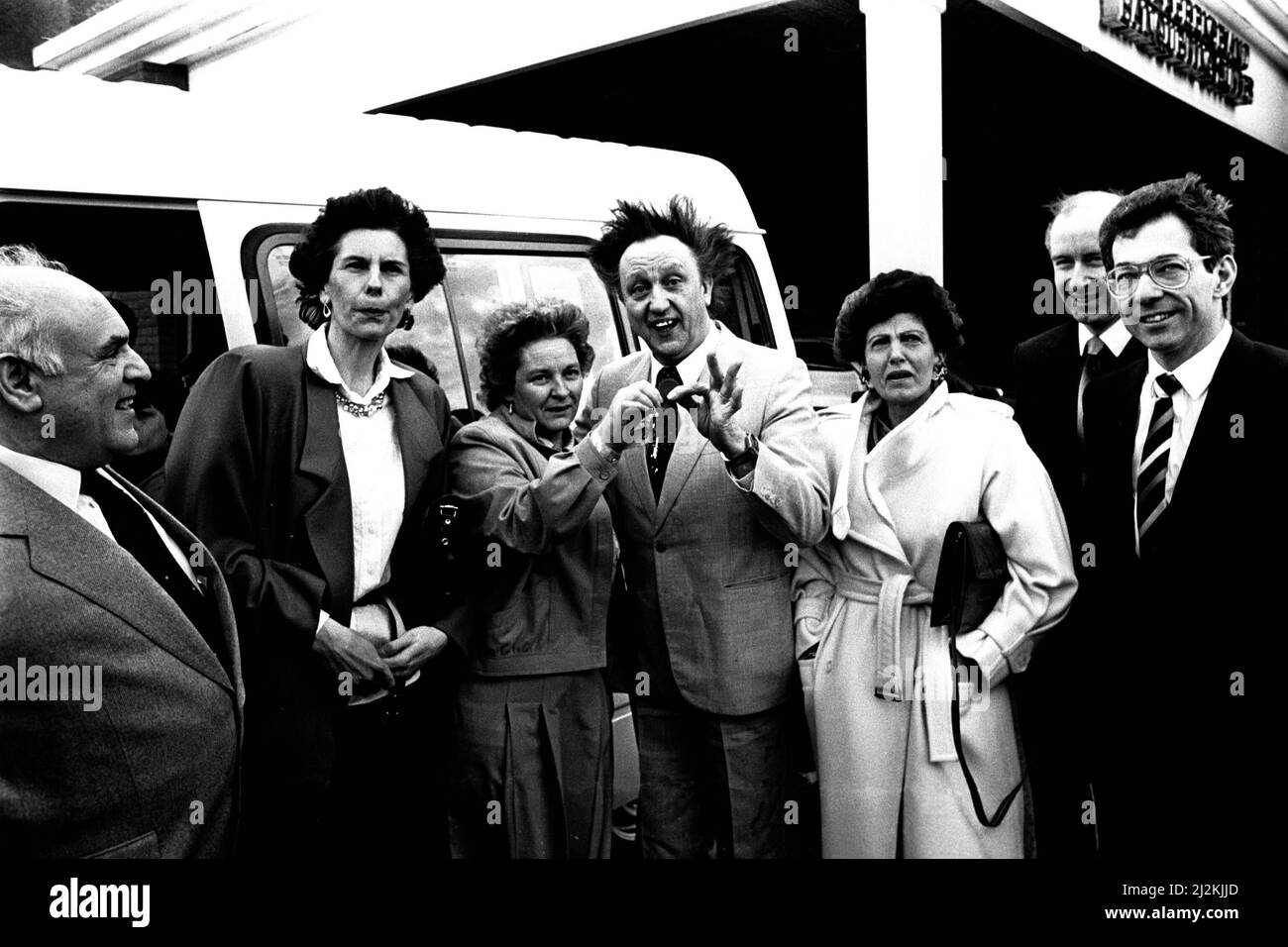 Comedian Ken Dodd made children from Thornhill Park School, Sunderland ...