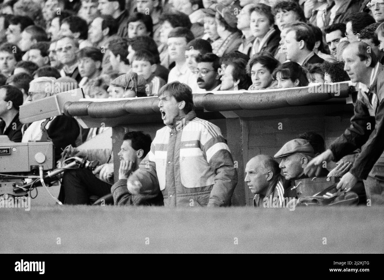 Sport football manager dugout Black and White Stock Photos & Images - Alamy