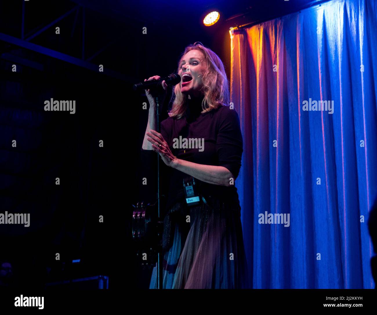 Belinda carlisle of the go gos hi-res stock photography and images - Alamy