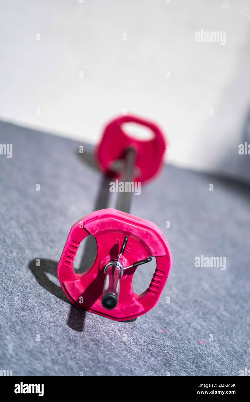 Lifting bar hi-res stock photography and images - Alamy