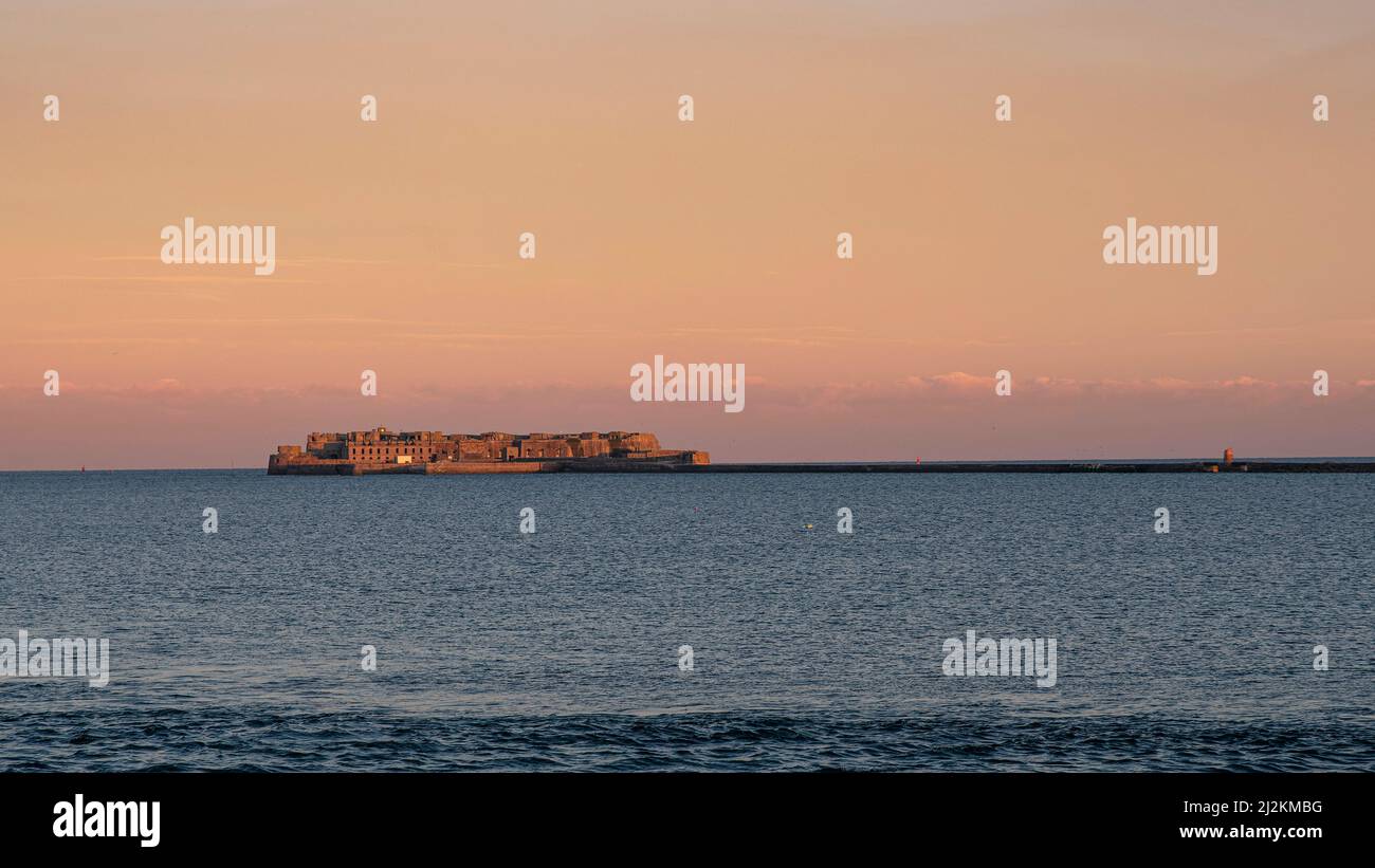 Fort sea water fortification sea ocean hi-res stock photography and ...
