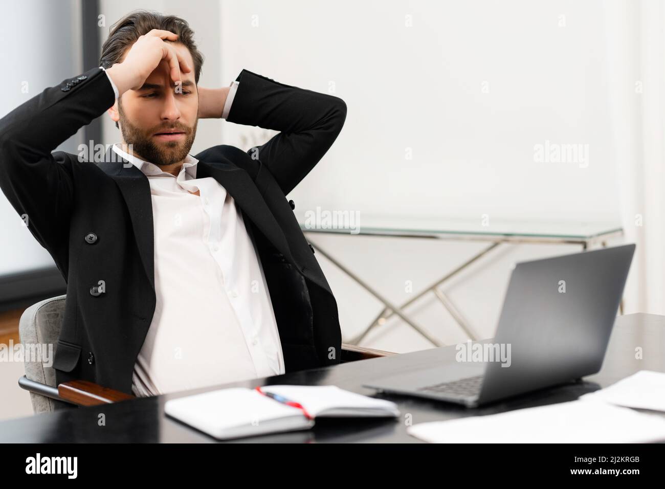 Concentration concerned hi-res stock photography and images - Alamy
