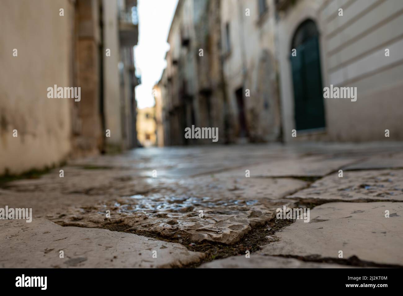 Medieval part of old Italian town Fondi, stone streets and houses ...
