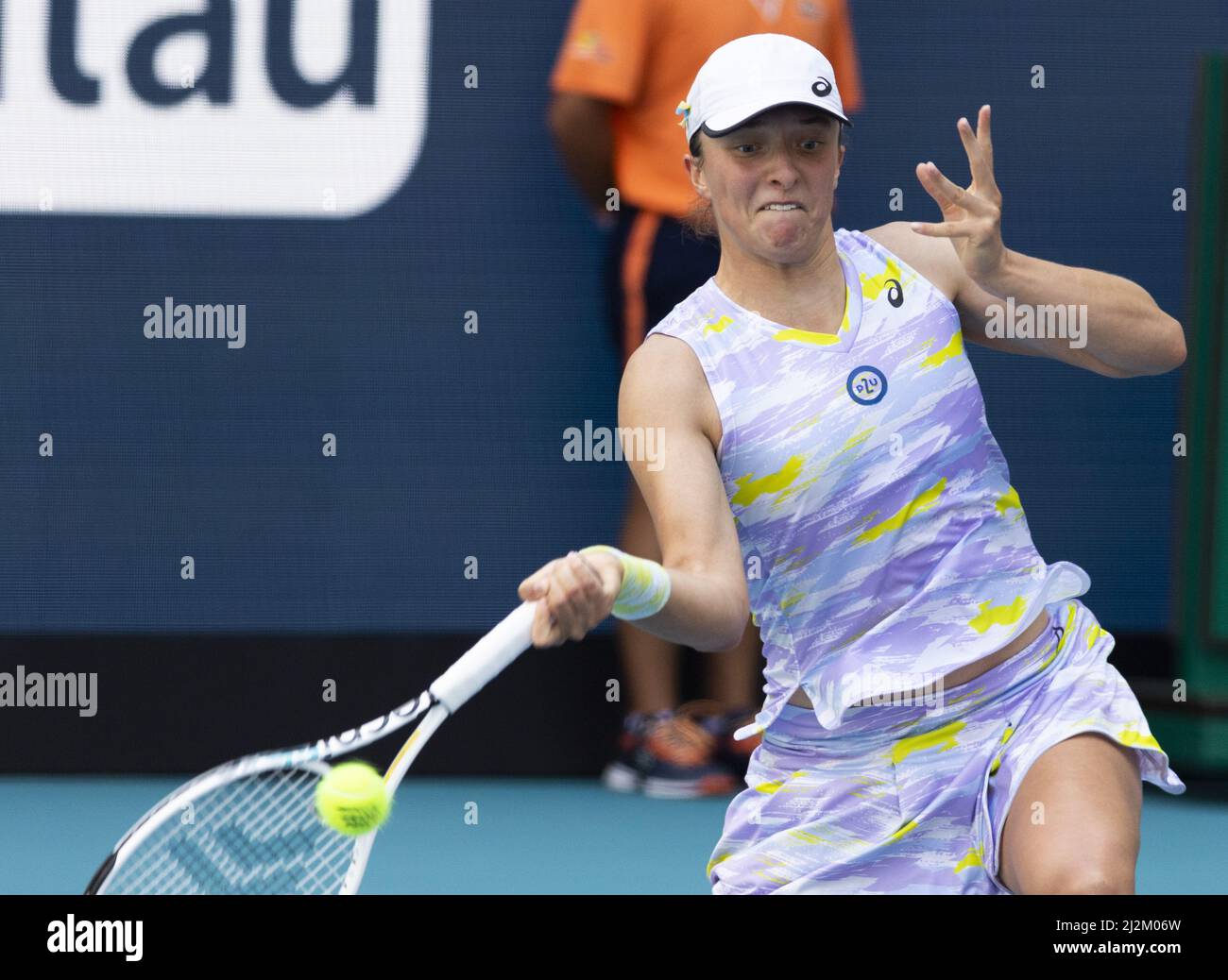Iga swiatek forehand hi-res stock photography and images - Alamy