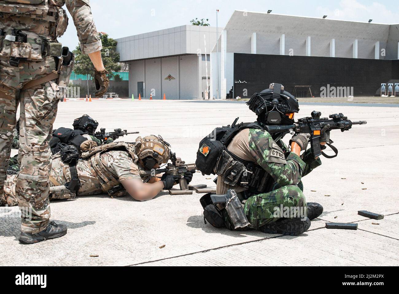 BANGKOK, Thailand – U.S. Army Green Berets with 1st Battalion, 1st ...