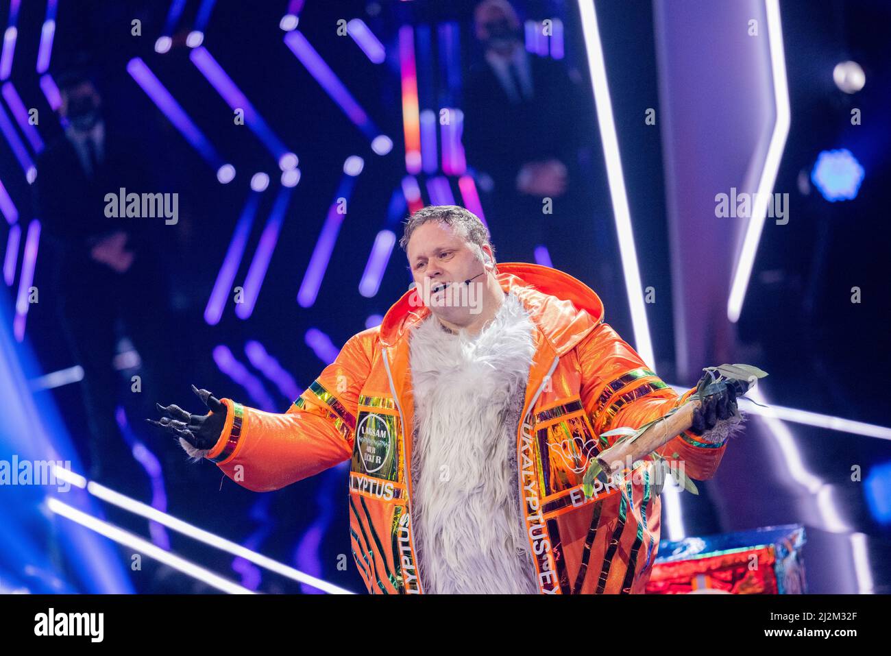 Paul potts the masked singer hi-res stock photography and images - Alamy