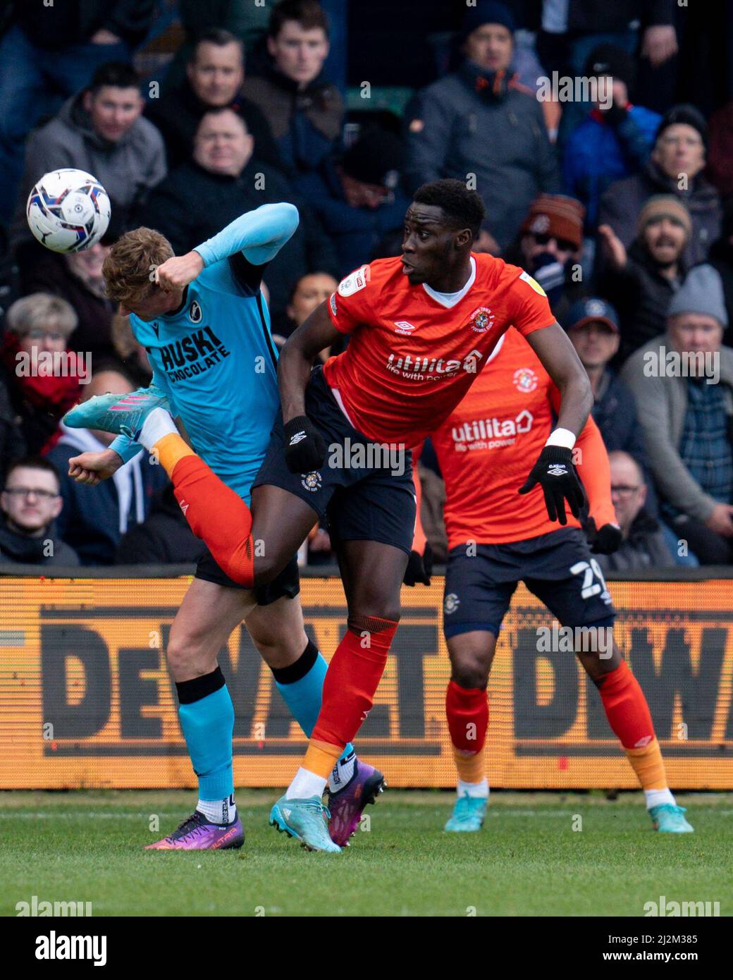 Elijah Adebayo #11 of Luton Town battles with Daniel Ballard #26 of ...