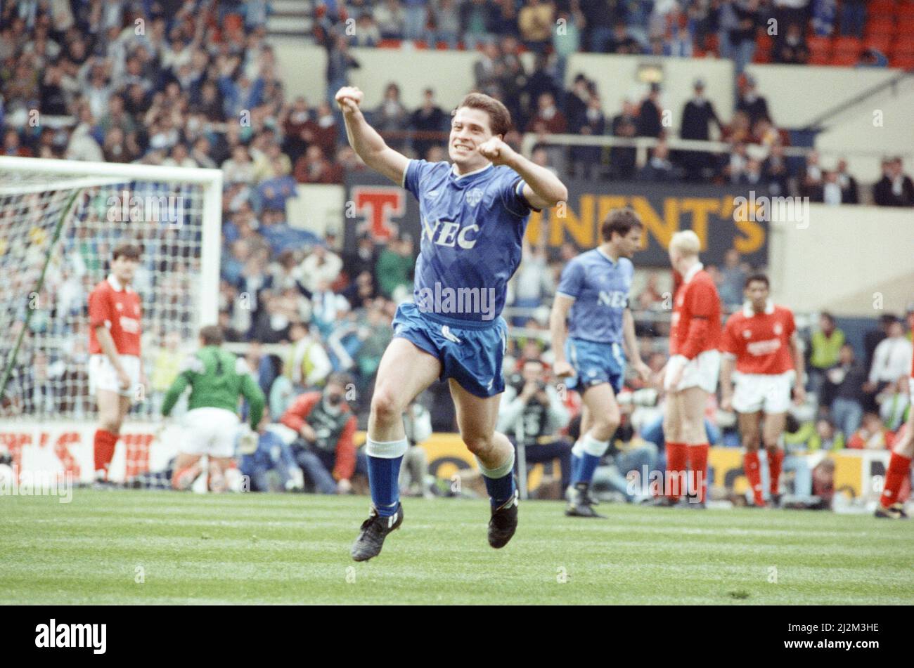 Simod Cup final at Wembley Stadium. Nottingham Forest defeated Everton ...