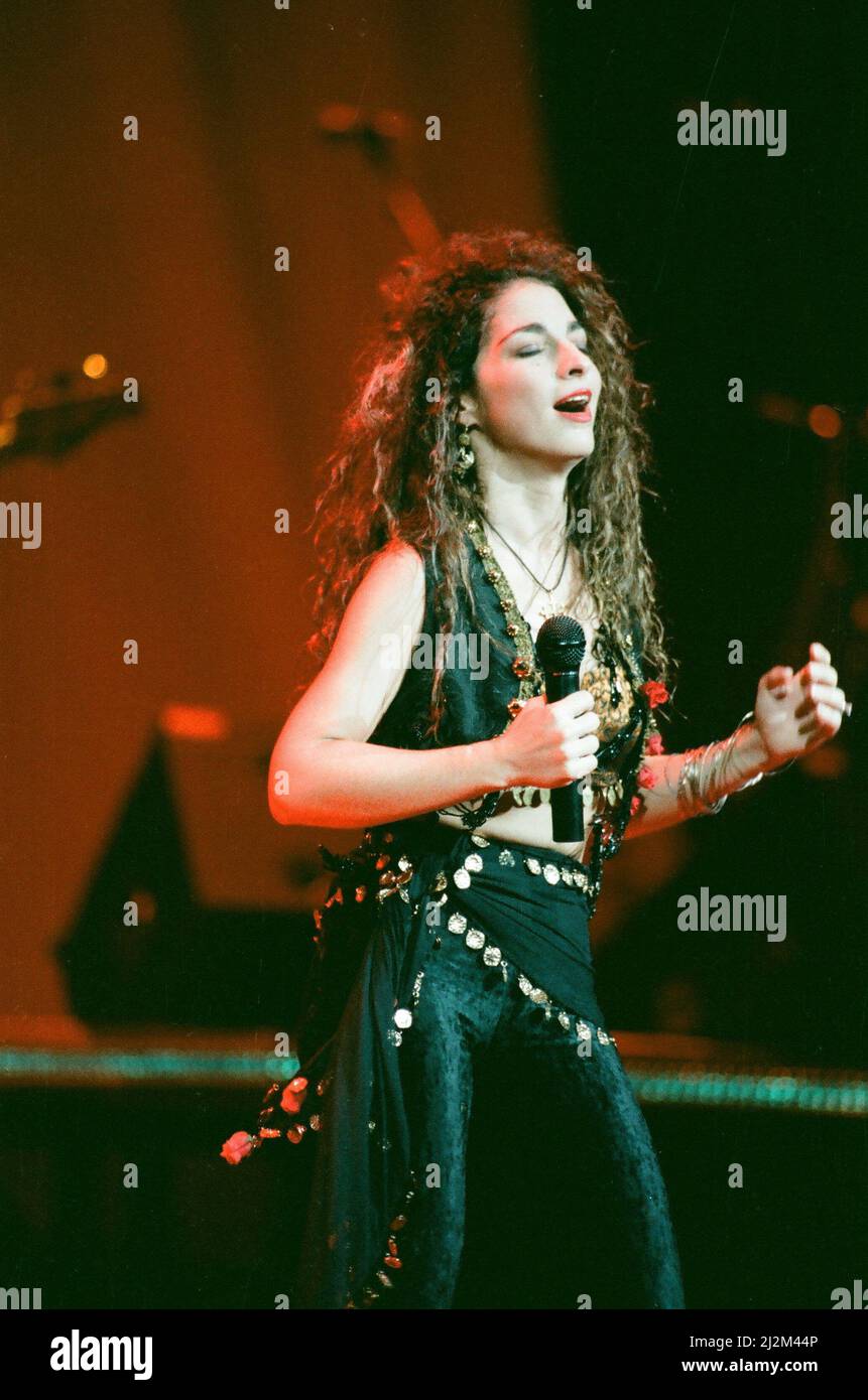 Gloria estefan 1989 hi-res stock photography and images - Alamy