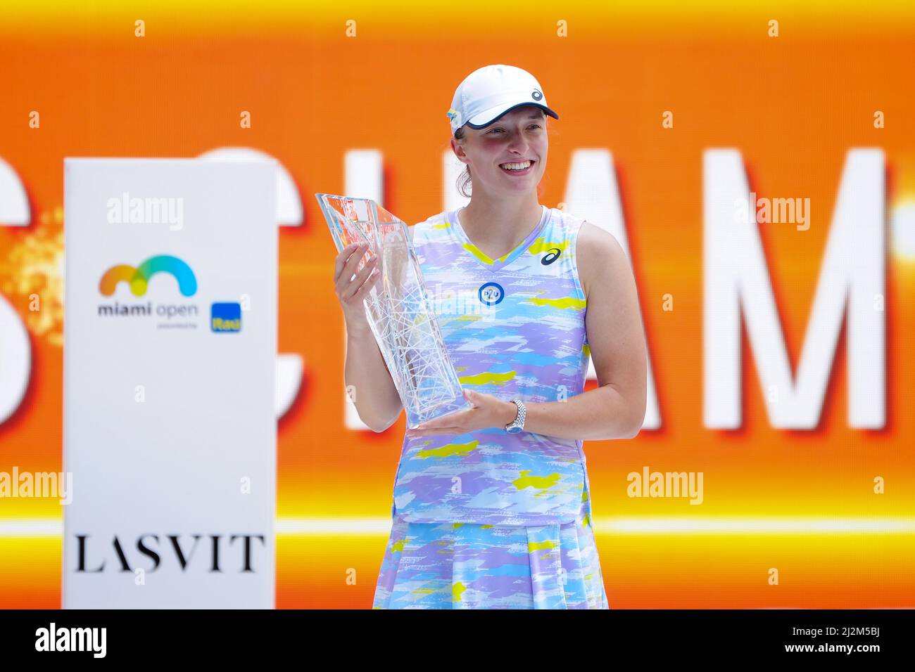 Miami Gardens, Florida, USA. April, 2 - Miami Gardens: Iga Swaitek(POL ...