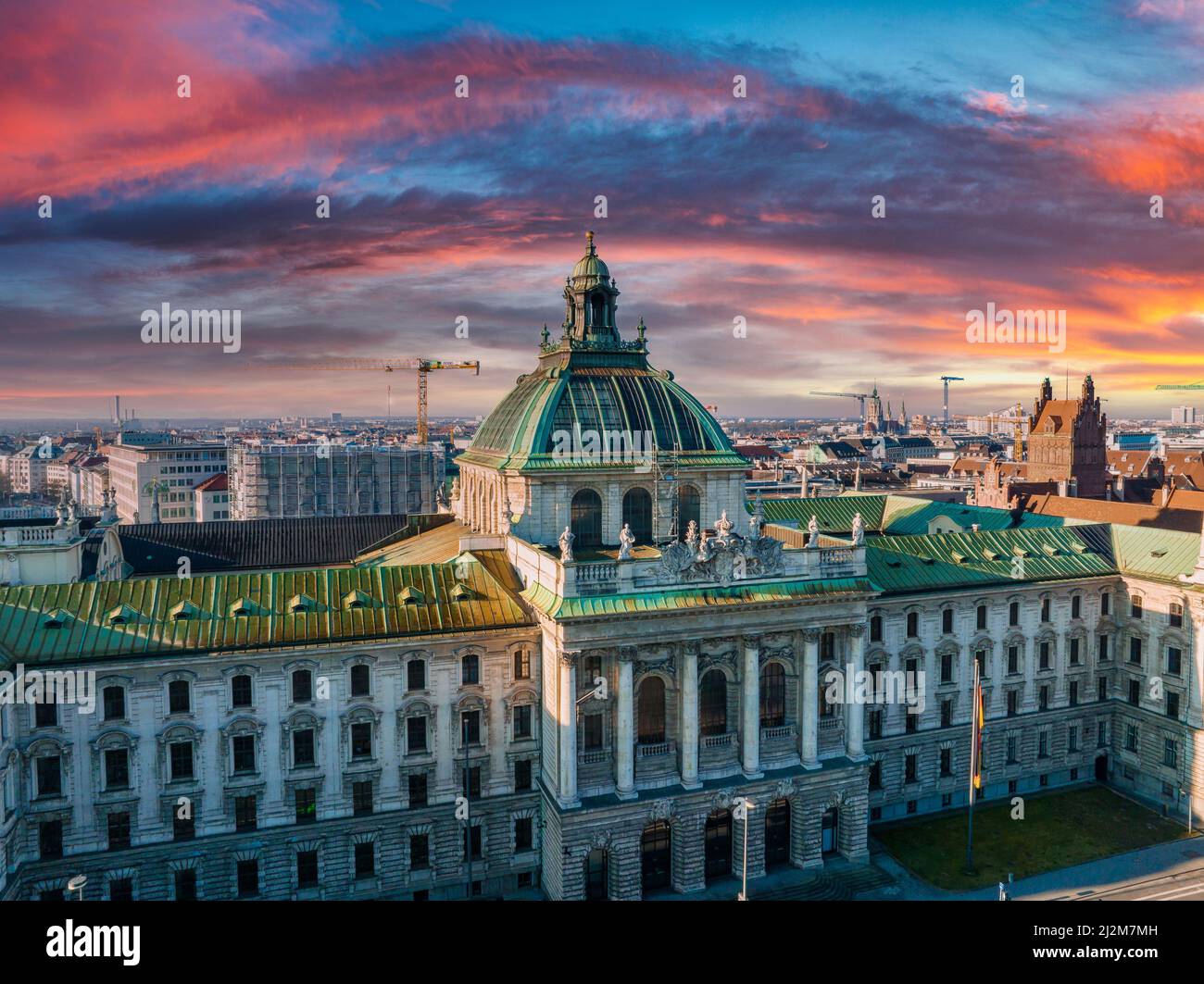 Panoramic architecture hi-res stock photography and images - Alamy