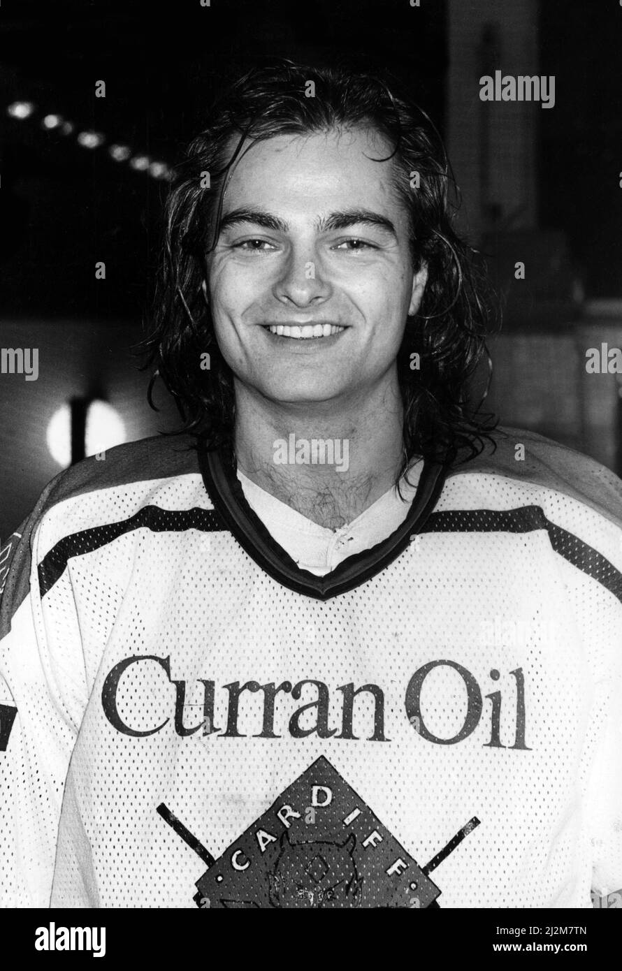 Cardiff Devils netminder Jeff Smith. 5th January 1991 Stock Photo - Alamy