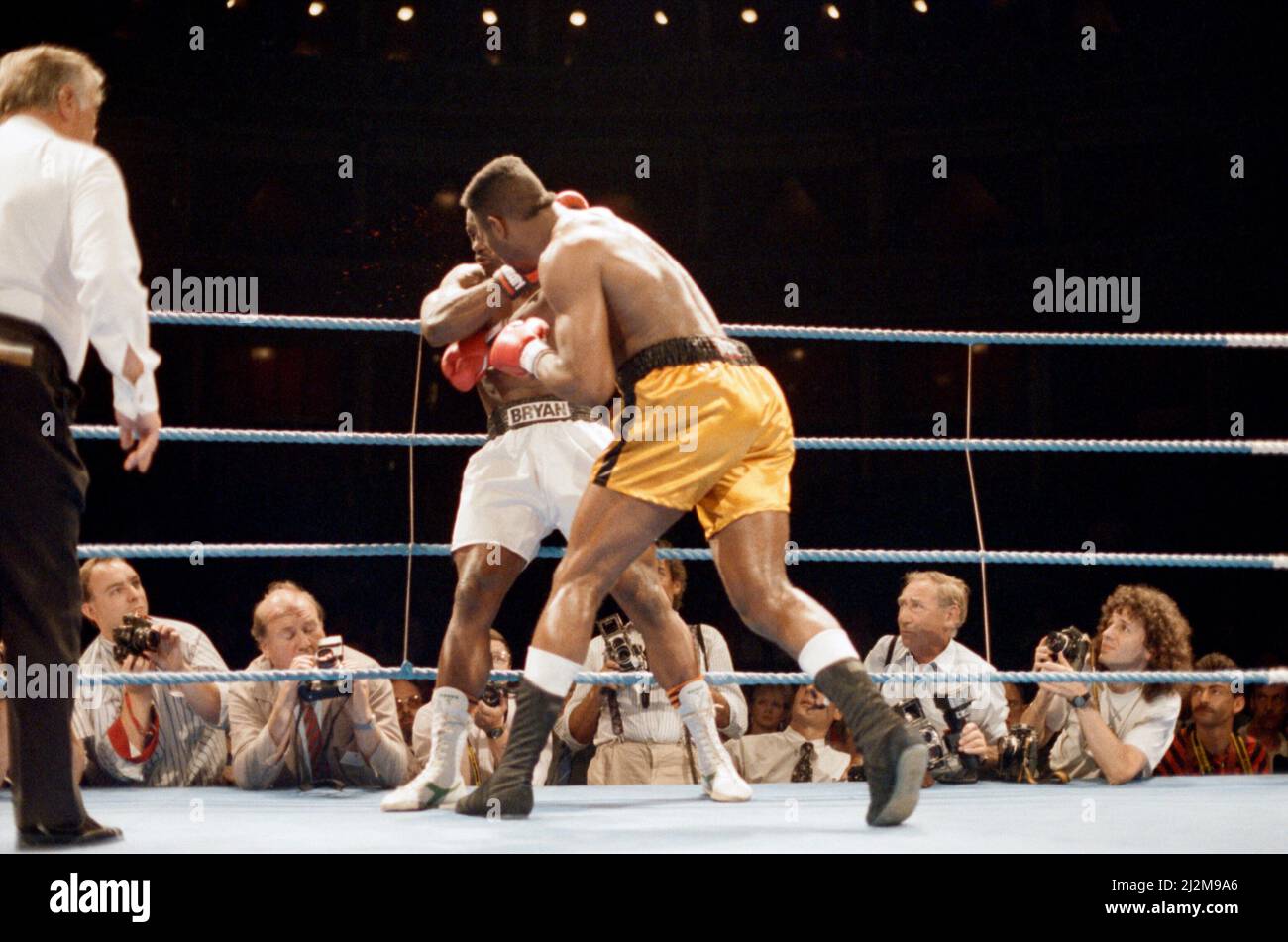 Professional debut for the 1988 Super Heavyweight Olympic Gold Medalist ...