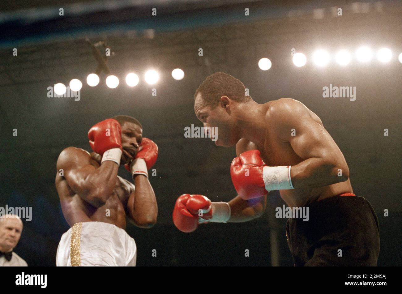 1980s boxing caesars palace hi-res stock photography and images - Alamy
