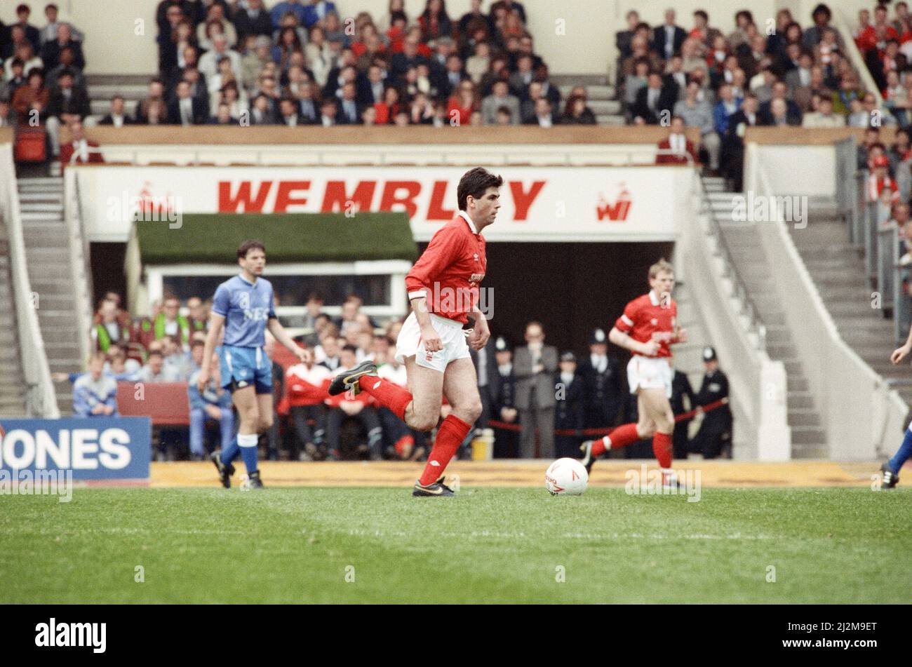 Simod Cup final at Wembley Stadium. Nottingham Forest defeated Everton ...