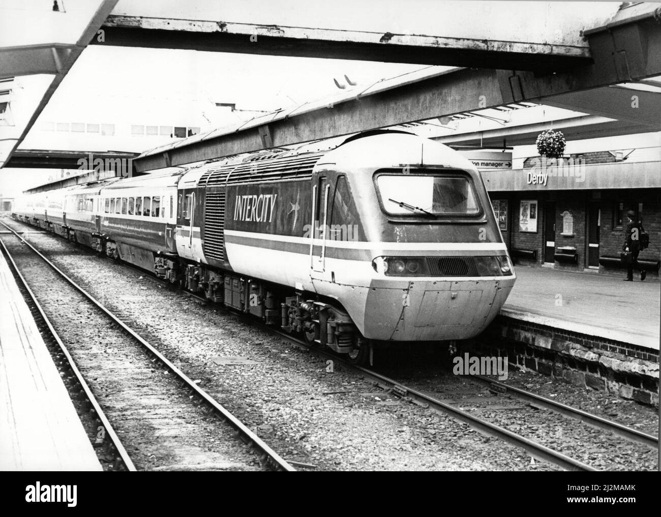 Intercity 125 Train at Derby Station 15th June 1989 Stock Photo - Alamy