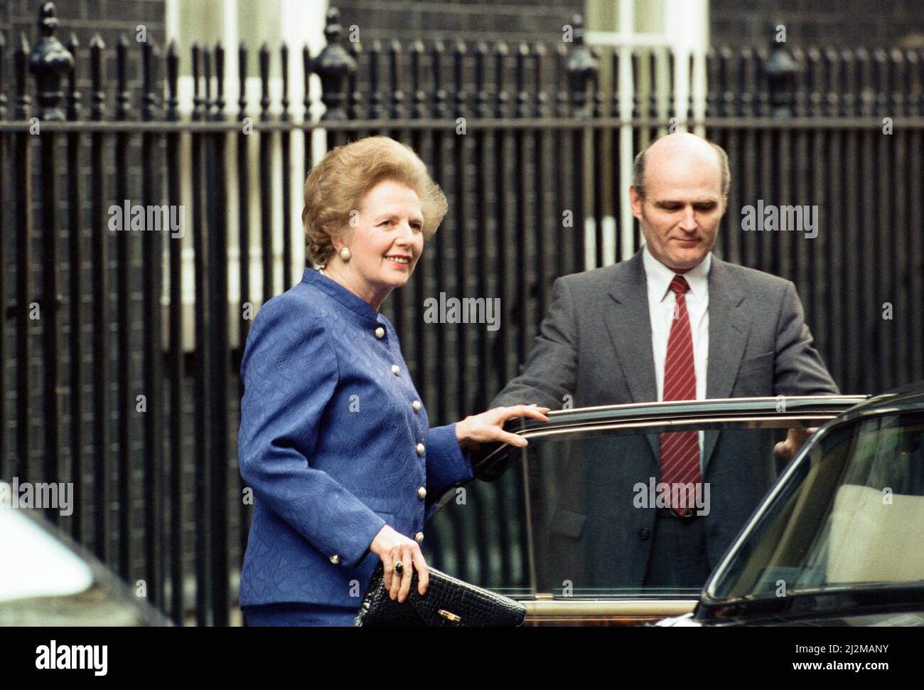 Prime minister margaret thatcher at downing street hi-res stock ...