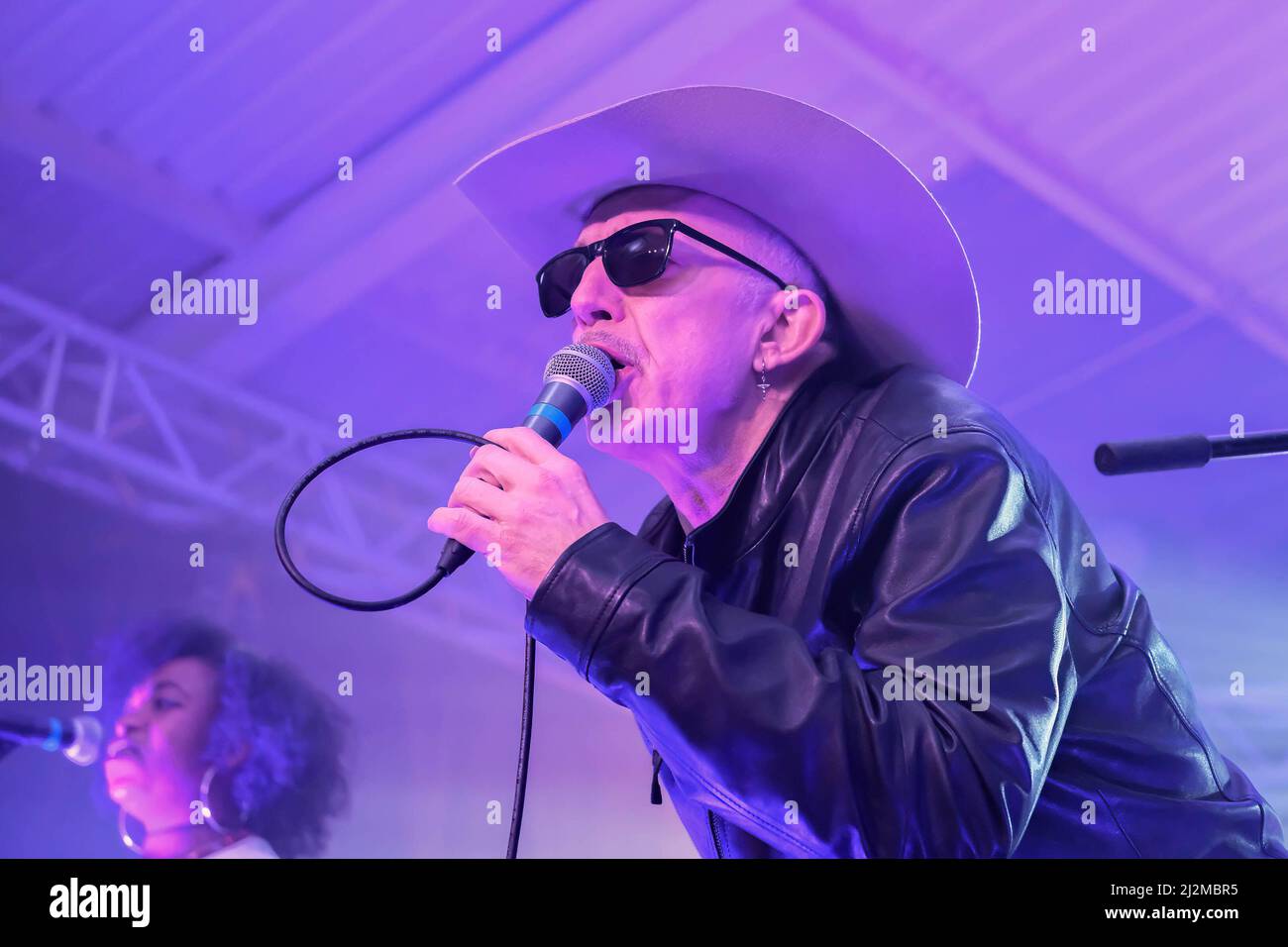 Lead singer Rob Spragg aka Larry Love of British acid country band ...