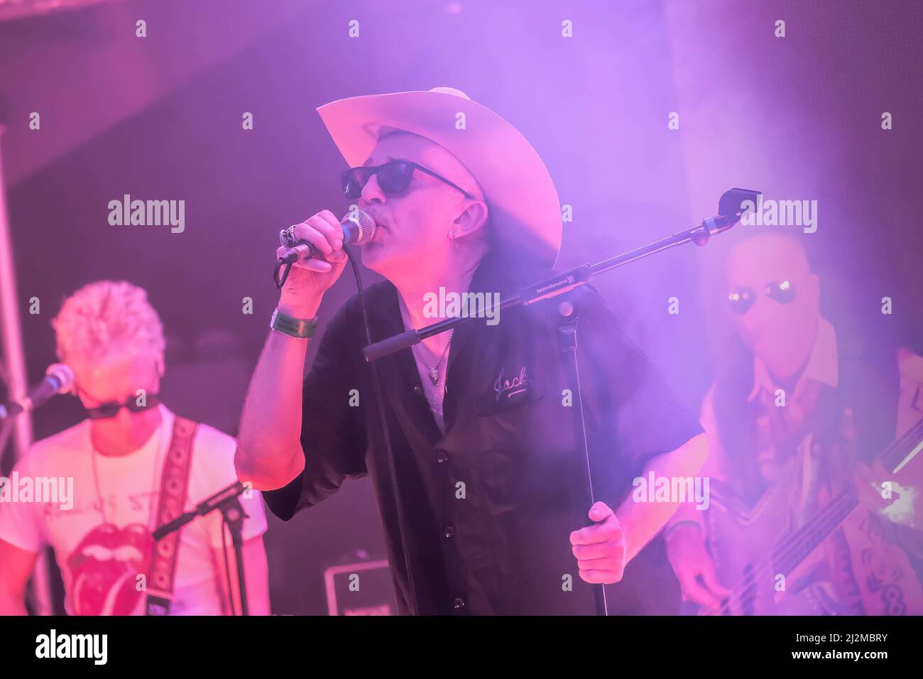 Singer rob spragg hi-res stock photography and images - Alamy