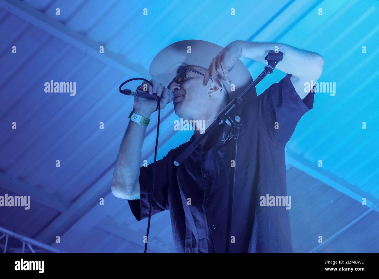 Lead singer Rob Spragg aka Larry Love of British acid country band ...