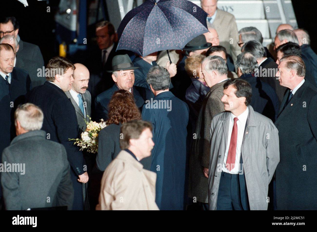 Margaret Thatcher meeting Mikhail Gorbachev, General Secretary of the ...