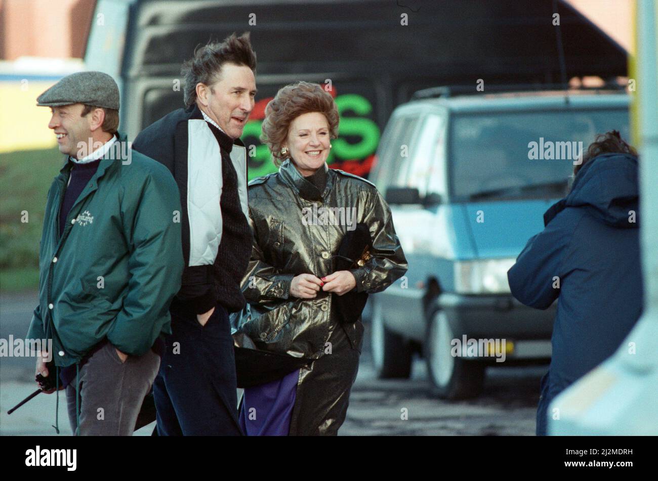 The cast of 'Coronation Street' filming scenes for death of Alan ...