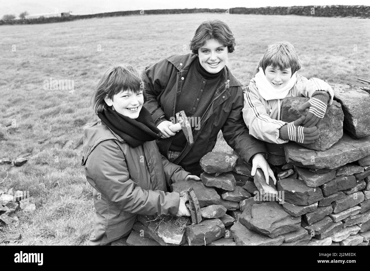 Eight and nine year olds from Highburton First School left behind their ...