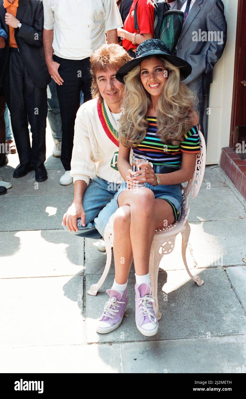 Bill wyman 1980s hi-res stock photography and images - Alamy