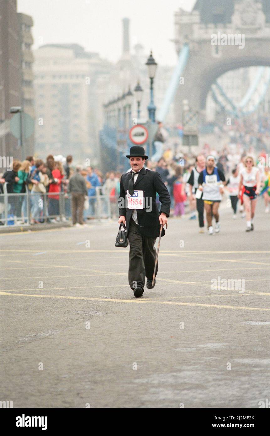 Marathon uk 1990 hi-res stock photography and images - Alamy
